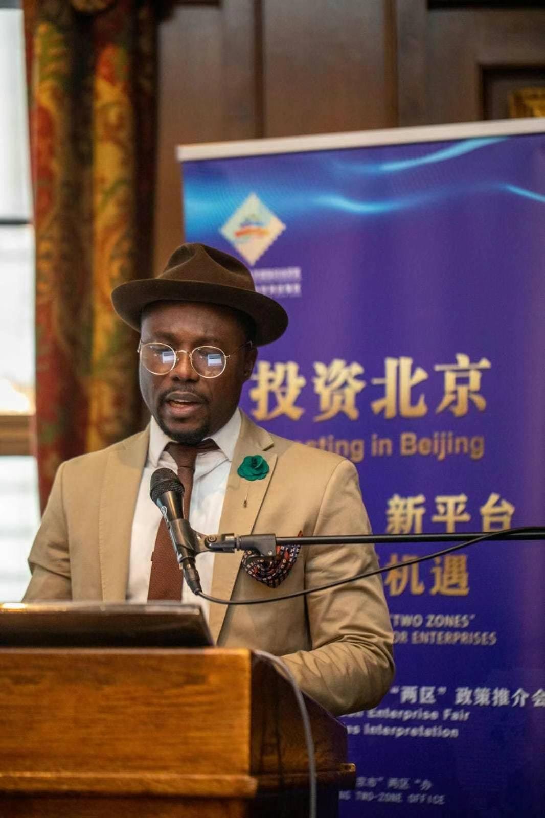 Public Speaking – Eric Francis Manu